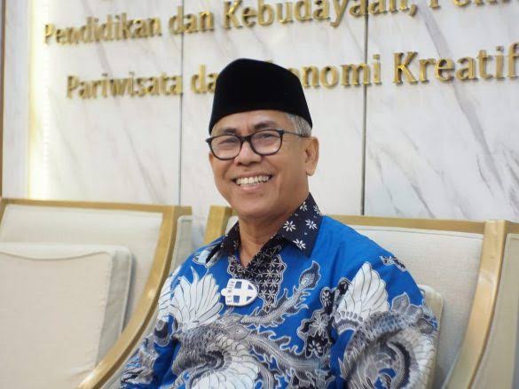Prof. Zainuddin Maliki Sesalkan Praktek Perjokian Karya Ilmiah Syarat ...